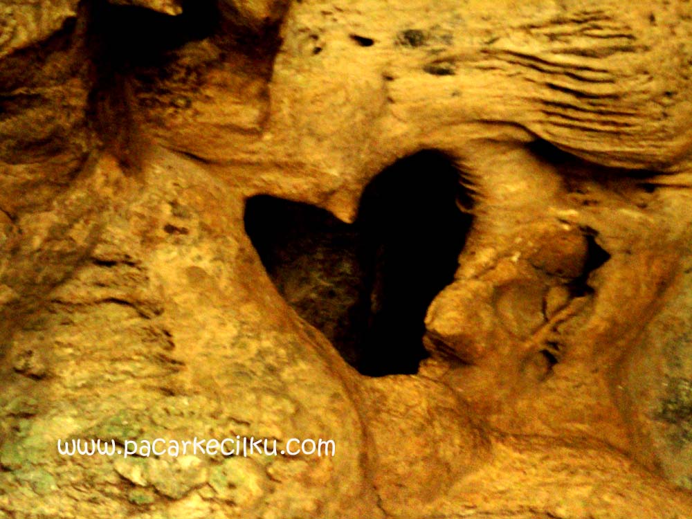 [Trip] Goa Rancang Kencono Playen Gunungkidul – pacarkecilku